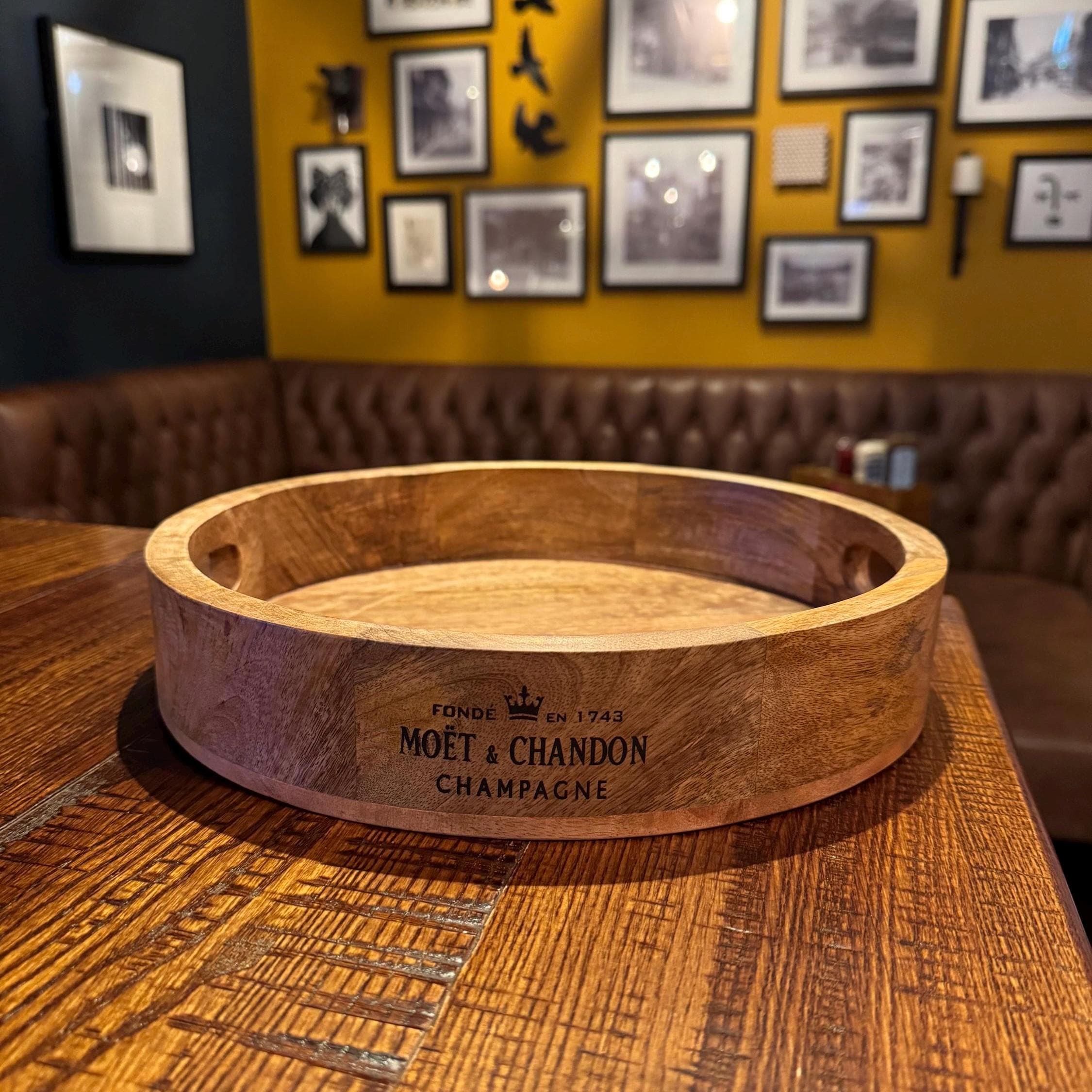 Round Wooden Serving Tray Moët & Chandon Champagne Butlers Crate Stora ...