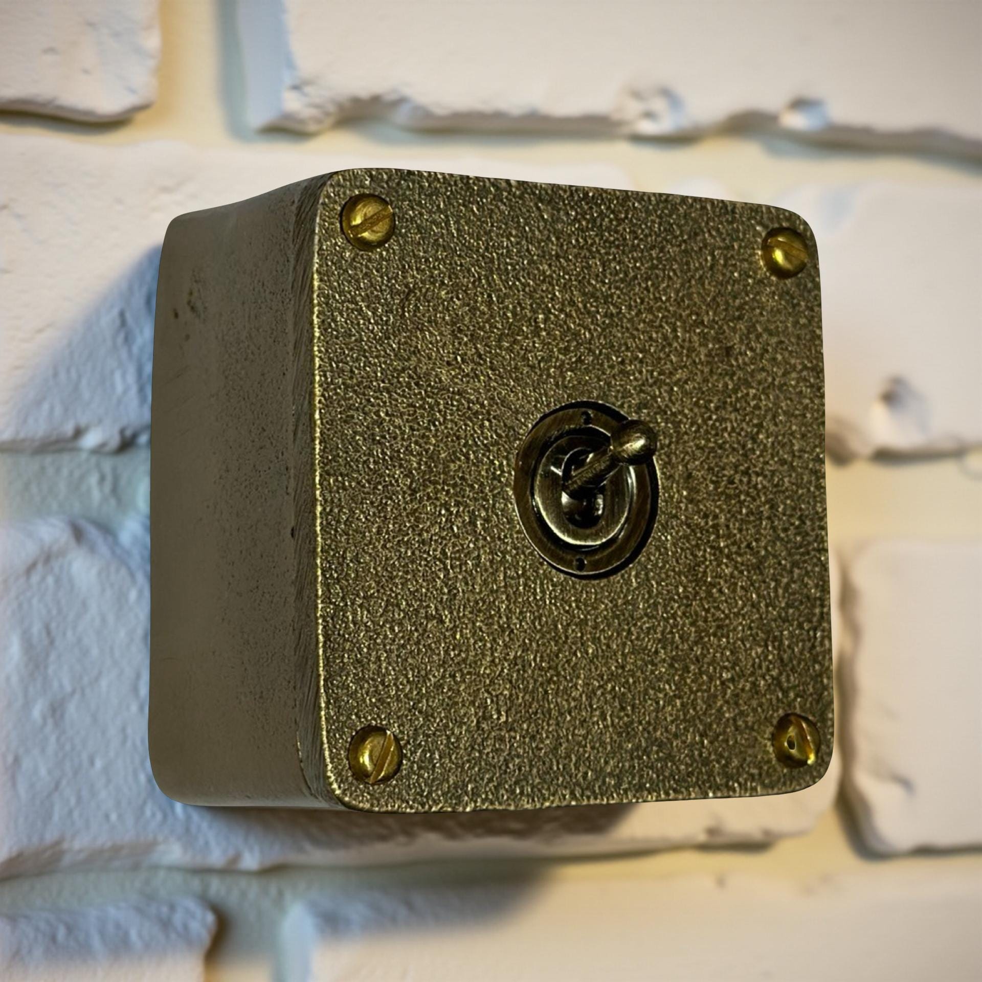 LIGHT SWITCHES & SOCKETS – Page 2 – Vintage-Electrical