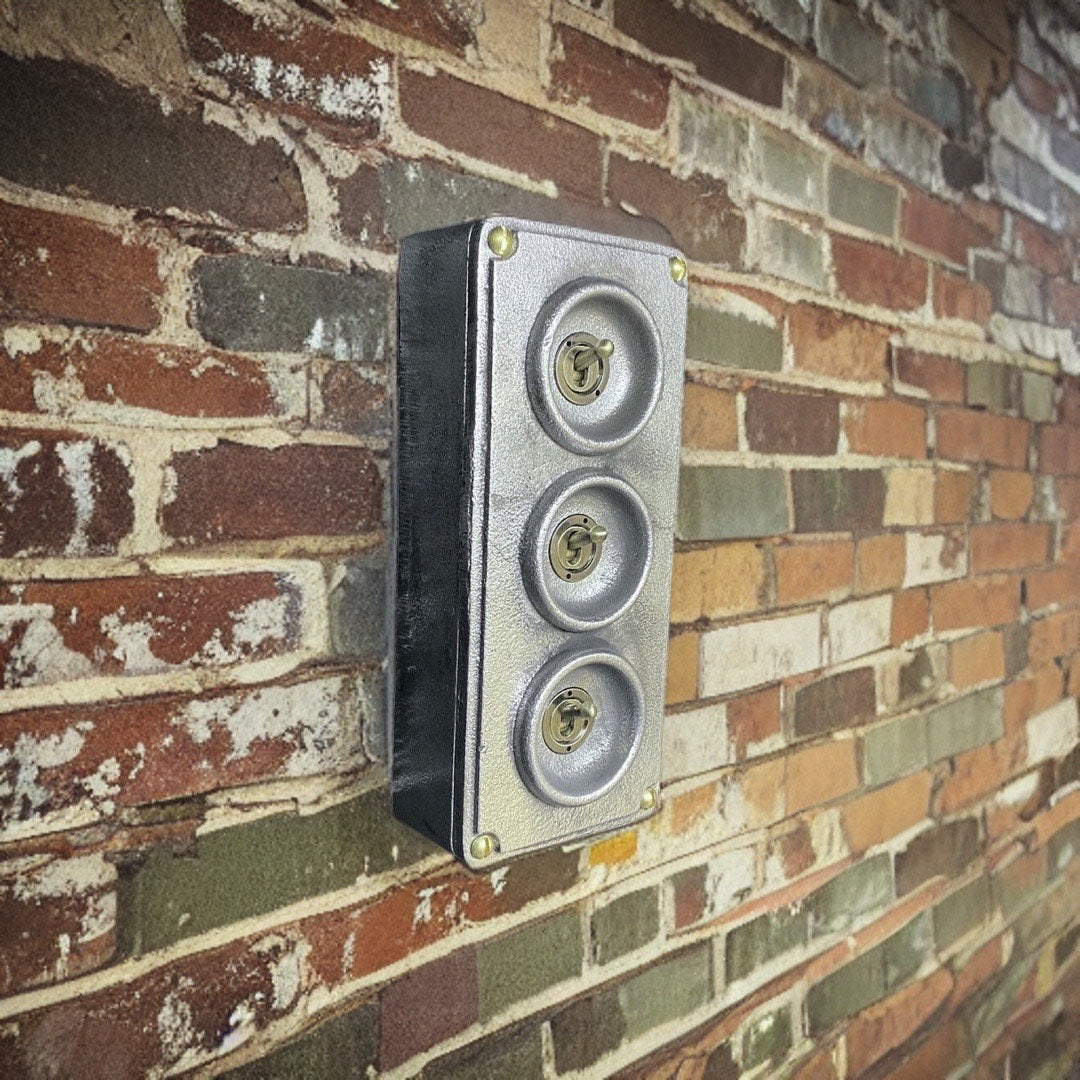 3 Gang 2 Way Solid Cast Metal Surface Mounting Light Switch Industrial ...